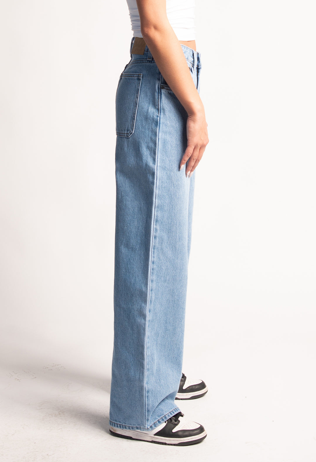 Maya Loose Leg Jeans – Dejour Jeans